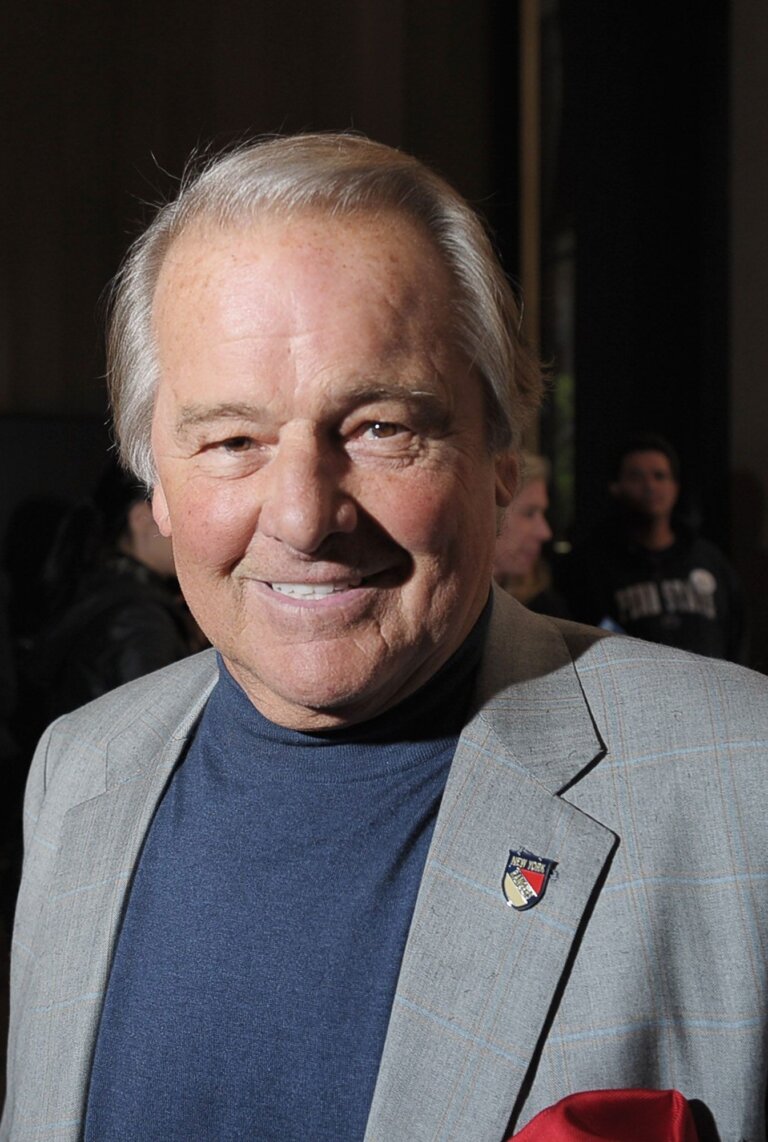 Rod Gilbert Hall Of Fame NHL | SPORTS TEAM HISTORY
