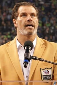 Steve Hutchinson Hall Of Fame NFL | SPORTS TEAM HISTORY